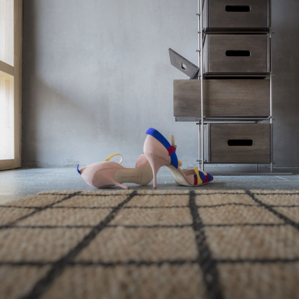 MANOLO – Mogg | Unlimited Design